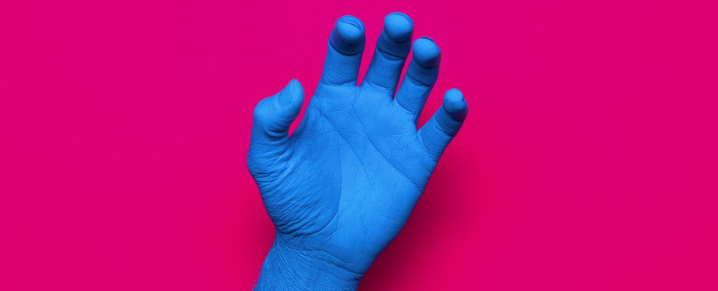 A Classic 'Fake Hand' Illusion That Tricks The Brain Could Be Used to ...