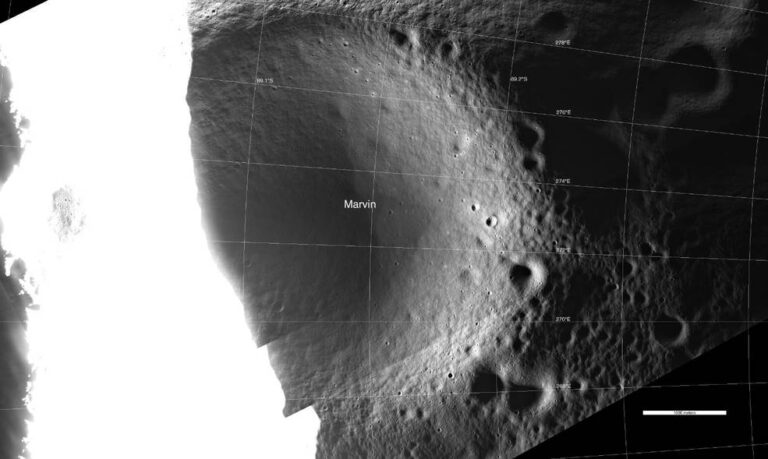 Stunning NASA Image Peeks Into The Perpetual Darkness of The Lunar ...