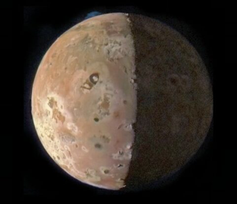 NASA's Juno Flyby Reveals Jupiter's Volcanic Moon in Mind-Blowing ...