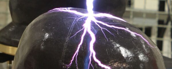 Science Reveals Whether It's Safer to Be Wet or Dry in a Lightning ...