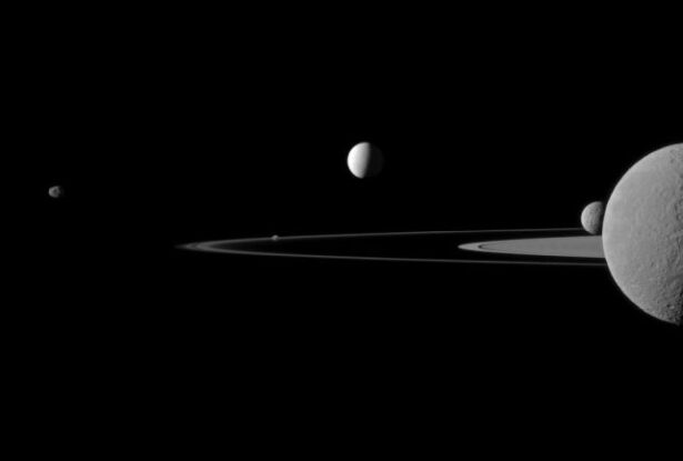 Amazing New Photos of Saturn's Moons Have to Be Seen to Be Believed ...