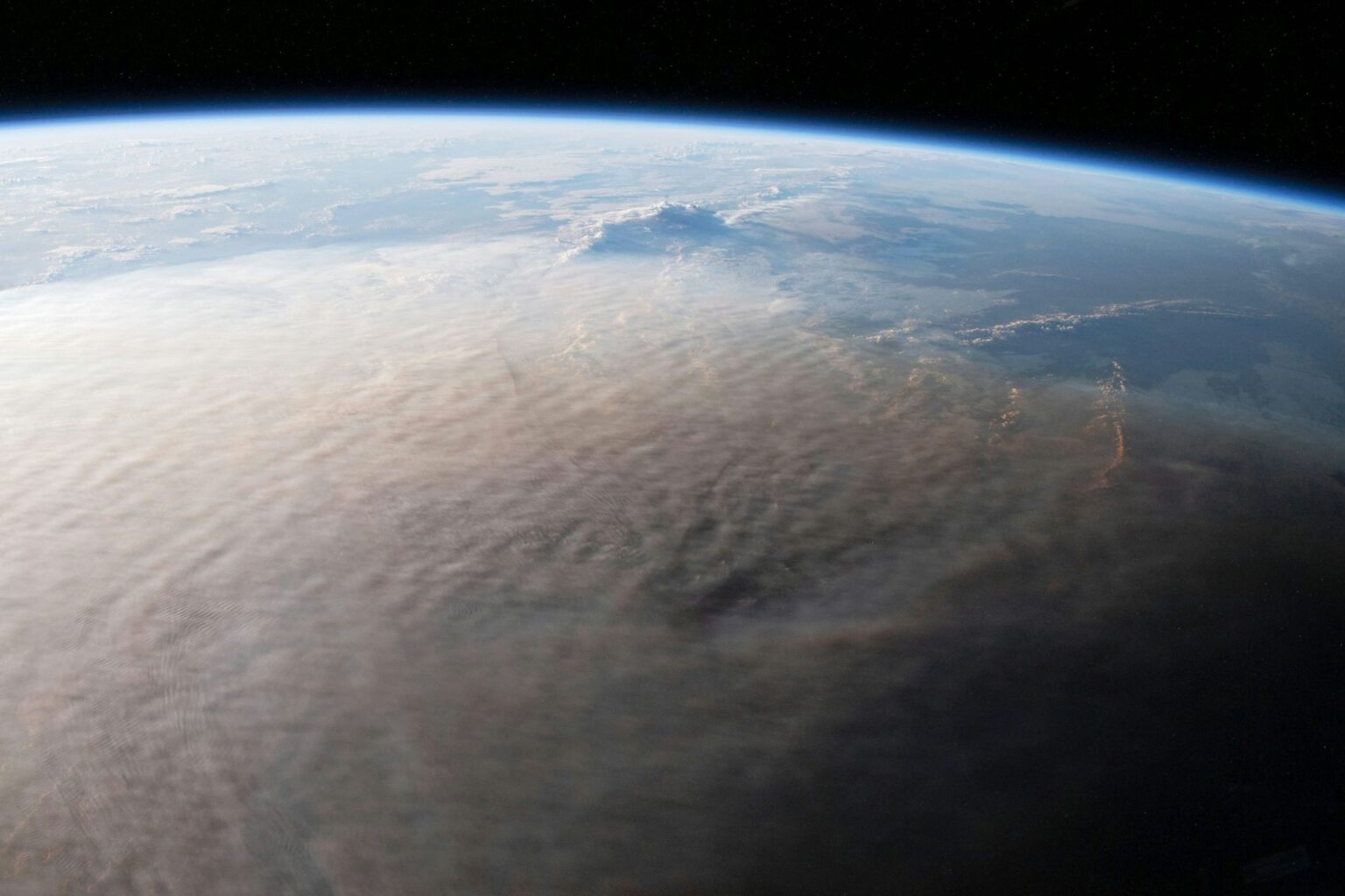 Giant Tonga Volcanic Eruption Could Disrupt Weather For Years to Come ...