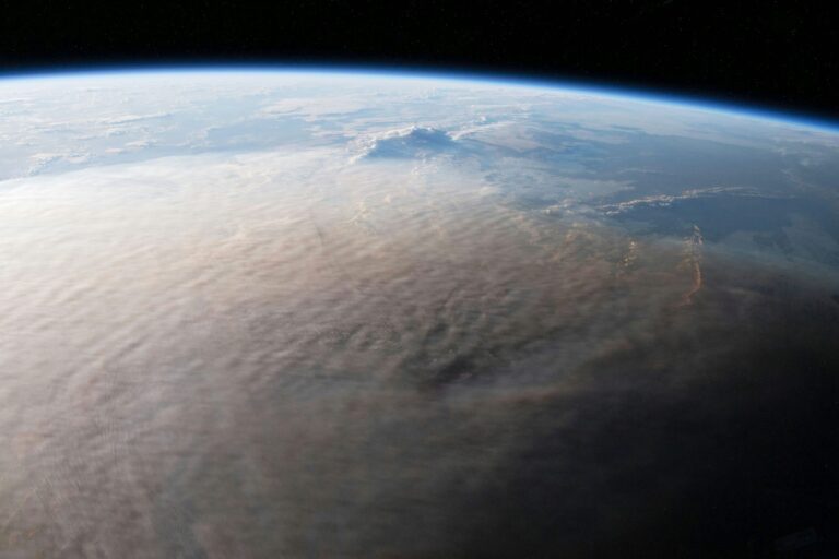 Giant Tonga Volcanic Eruption Could Disrupt Weather For Years to Come ...