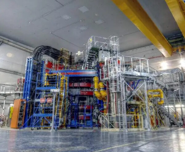 Fusion Breakthrough: 6 Minutes of Plasma Sets New Reactor Record ...