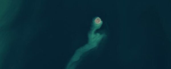 'Ghost' Island Emerges From Ocean – And It's About to Vanish Again ...