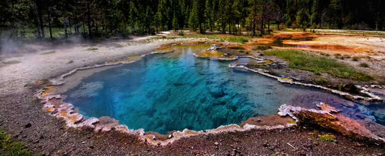 Yellowstone's Super-Hot Water May Hold The Secrets of Earth's First ...