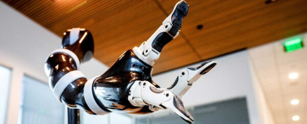 Paralyzed Man Controls a Robotic Arm With The Power of His Mind : ScienceAlert