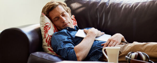 Here's How to Keep Your Afternoon Power Nap From Ruining Your Day ...