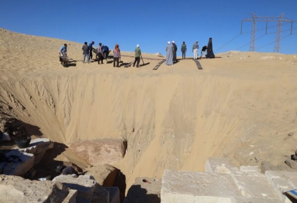 3,600-Year-Old Tomb of Mystery Warrior King Found Beneath Egypt's Sands ...