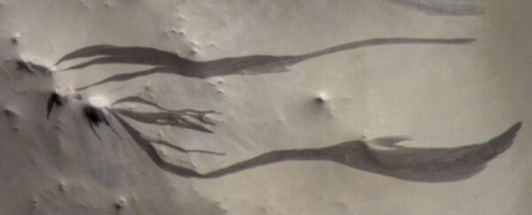 Dark Streaks on Mars May Not Be Signs of Flowing Water Like We Thought ...