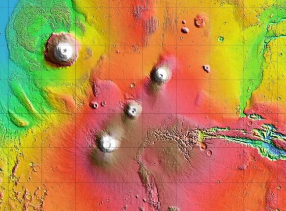 Nasa Satellite Glimpses Giant Volcano Peeking Above The Clouds Of Mars