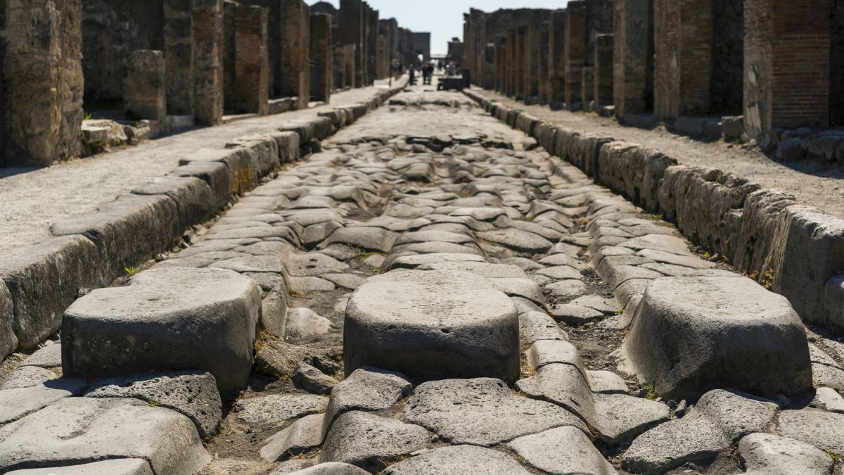 Exclusive Interview: Inside a Vast Map of Ancient Roman Roads ...