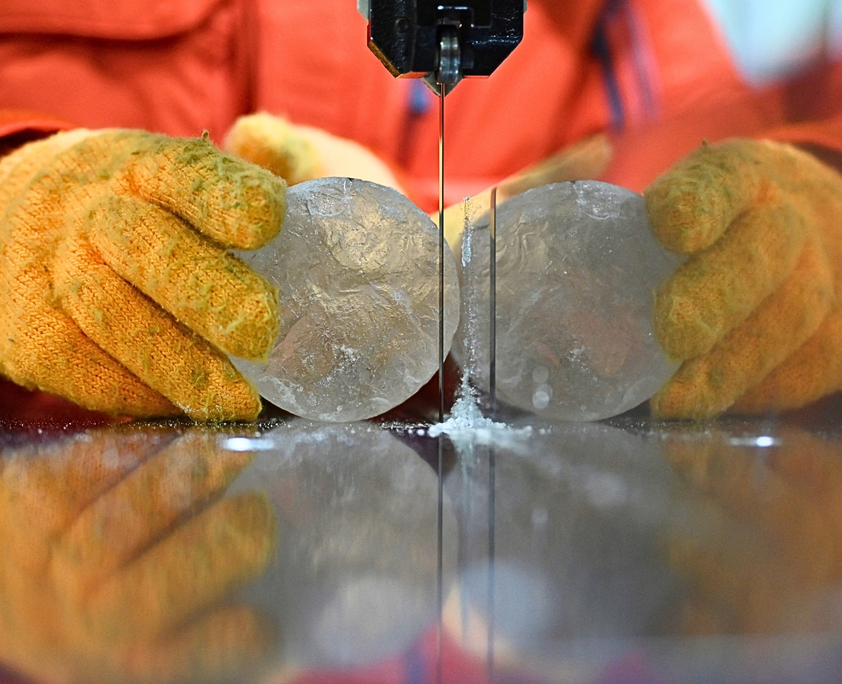 This 105-Meter Ice Core Could Explain A Bizarre Glacier Anomaly ...