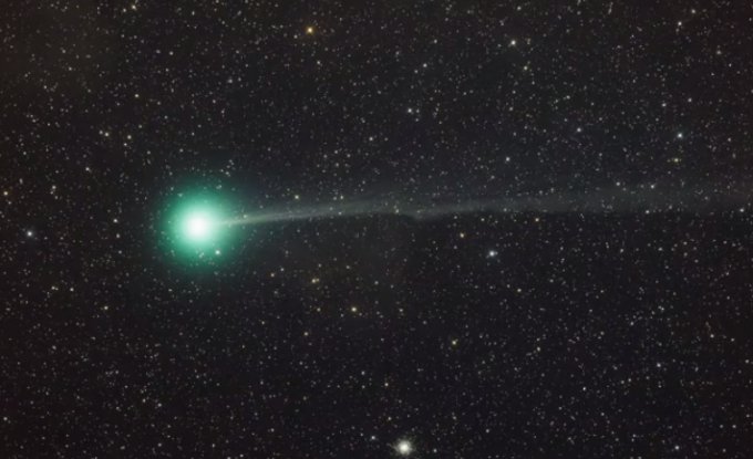 WATCH: This Comet Is Blazing Past Earth - And You Can See It Without a ...