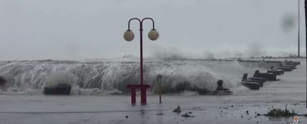 Watch: The Science That Makes Storm Surges So Dangerous : ScienceAlert