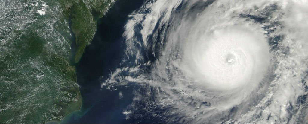 A strange hurricane is forming and it's doing something no other storm ...