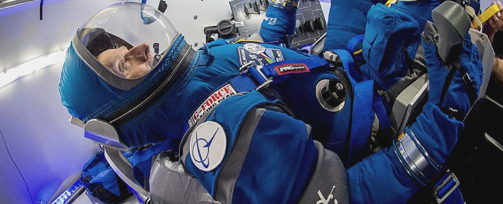 Boeing Just Unveiled Its Slick New 'Starliner' Spacesuit : ScienceAlert