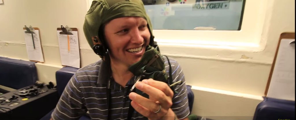 This Experiment Shows Why You Should Put YOUR Oxygen Mask on First ... This Experiment Shows Why You Should Put YOUR Oxygen Mask on First ...