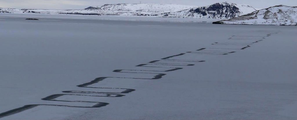 A Rare Natural Phenomenon Has Left Eerie Zig-Zag Patterns on a Frozen ...