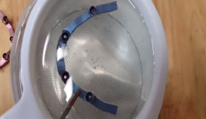 WATCH: Here's How to Make Technicolour Titanium at Home : ScienceAlert