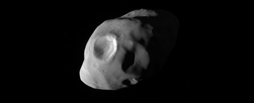 We Just Got Our Best Look Yet at Saturn's Baby Moon Pandora : ScienceAlert