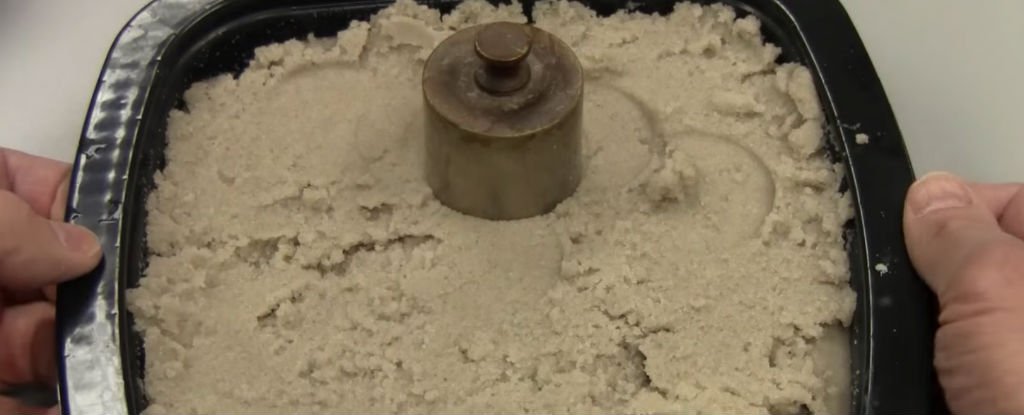 This Unsettling Experiment Shows How Liquefaction Occurs During an ...
