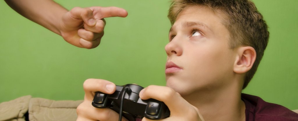 Kids With Overly Controlling Parents Grow Up to Be Less Happy, Study ...