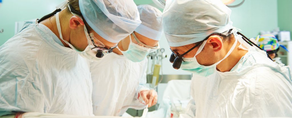 The Right Music Can Help a Surgeon Stitch You Up Better, Study Finds ...