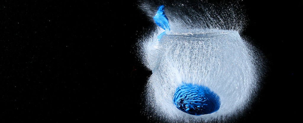 Scientists Have Figured Out The Crazy Physics Behind a Bursting Balloon ...